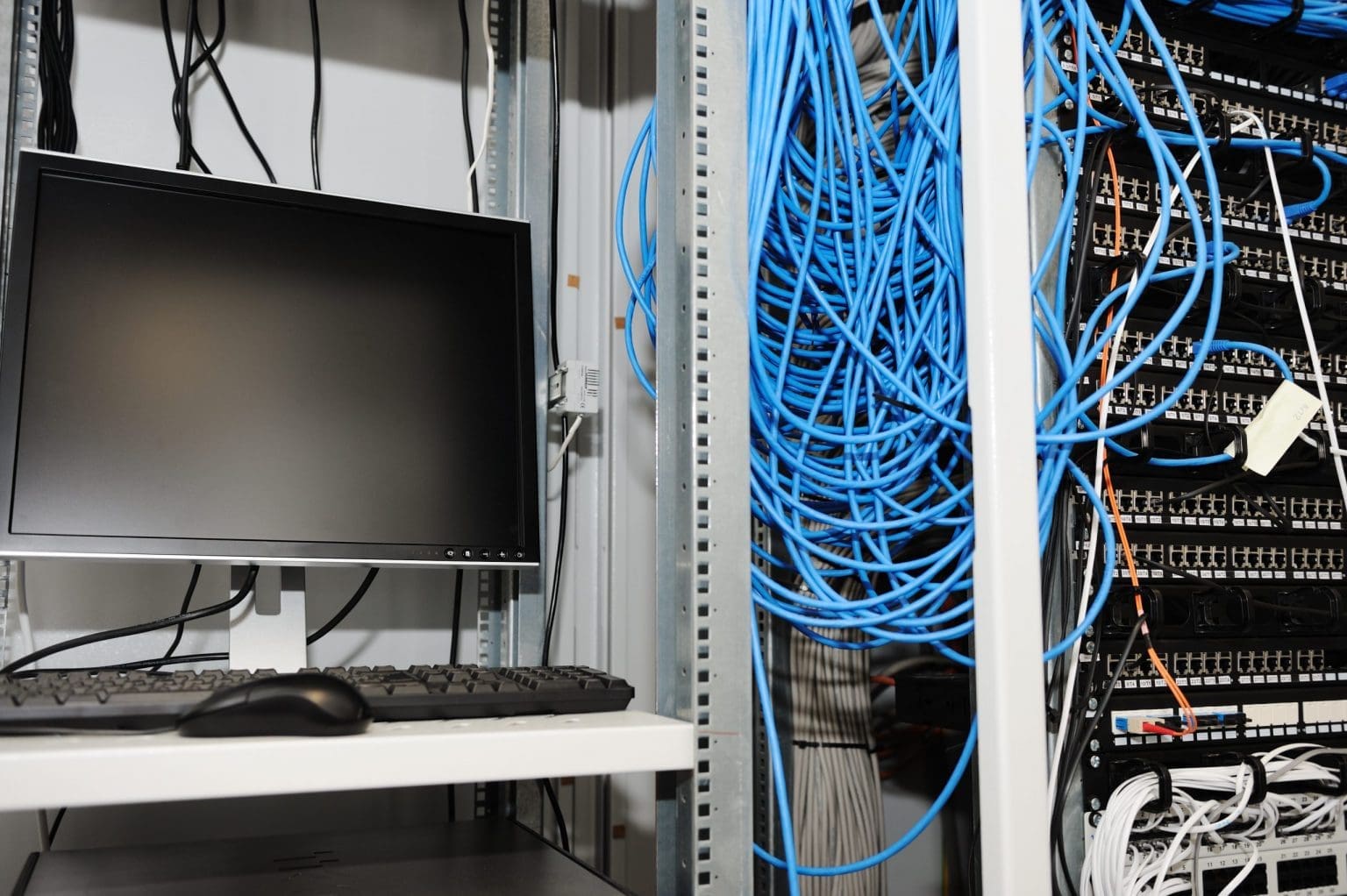 Structure Cabling For Your Organisation Set Up Right With ...